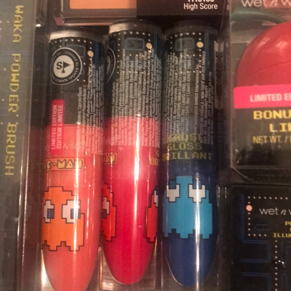 wet n wild | Makeup | Pac Man Limited Edition Wet N Wild Makeup New ...